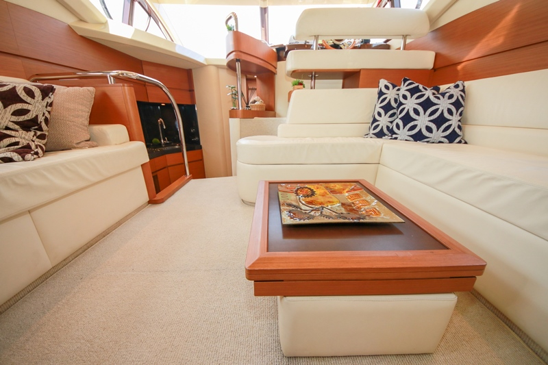 アジムット 43 Flybridge 2008 中古艇・新艇情報 株式会社 シーブリーズボートサービス https://www.seabreeze.co.jp | 中古艇検索サイト ボートワールド