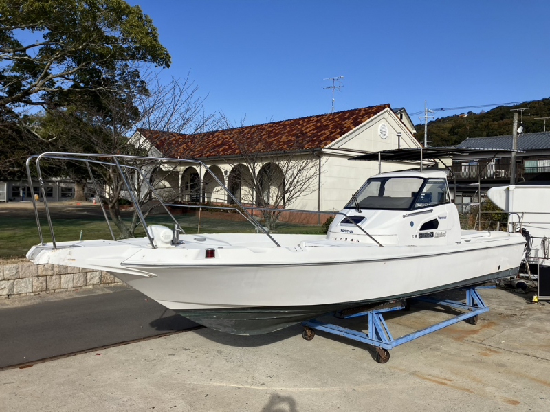 新艇情報 ヤンマー LF26Z 4JH3-DTZAY (2021年にエンジン＆ドライブ新品換装) | 中古艇・新艇・販売店検索 ボートワールド