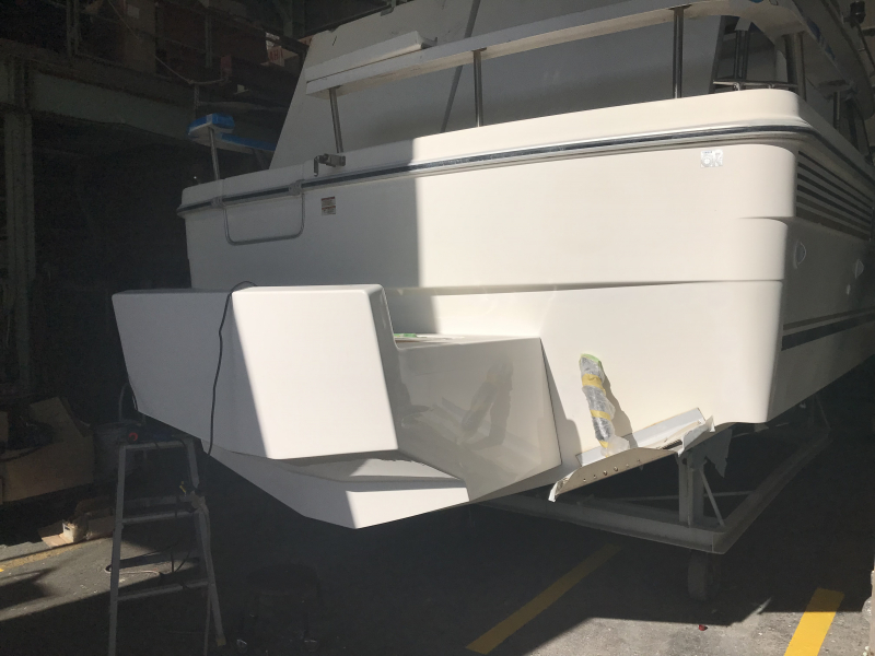 ヤマハ PC-28 カスタマイズ作業中 日生マリーナ本店作業中 中古艇 神戸ハーバーマリーナhttps://www.hinase-marina.co.jp