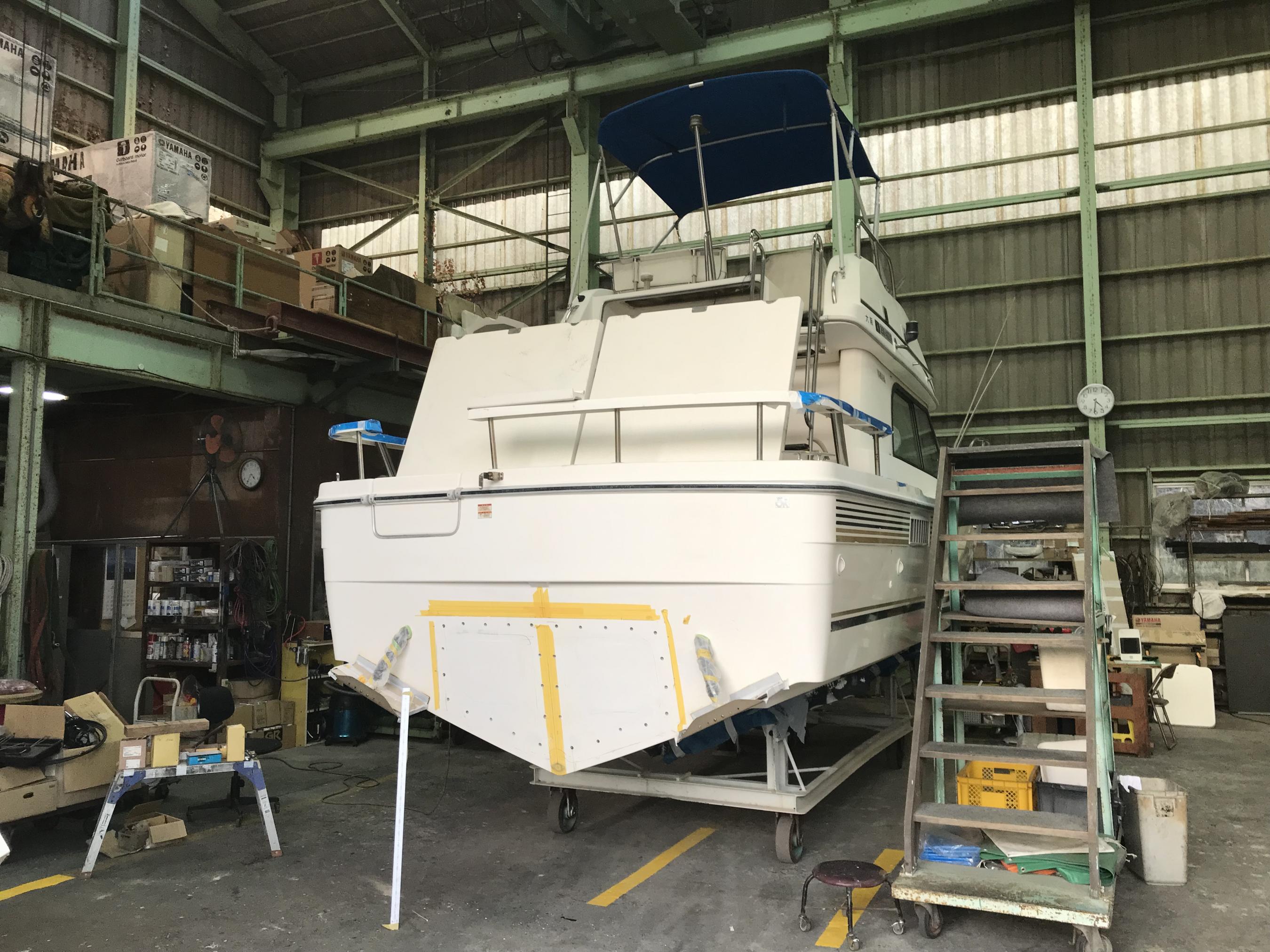 ヤマハ PC-28 カスタマイズ作業中 日生マリーナ本店作業中 中古艇・新艇情報 神戸ハーバーマリーナ https://www.hinase-marina.co.jp | 中古艇検索サイト ...