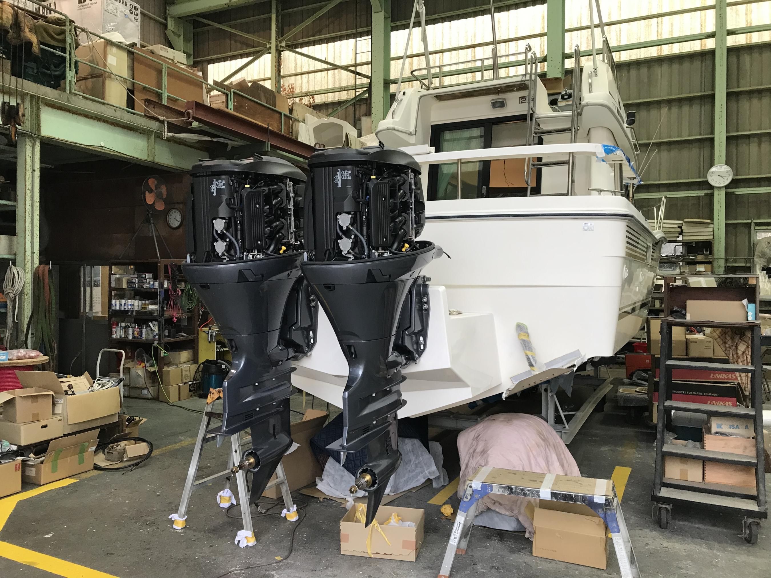 ヤマハ PC-28 カスタマイズ作業中 日生マリーナ本店作業中 中古艇・新艇情報 神戸ハーバーマリーナ https://www.hinase-marina.co.jp | 中古艇検索サイト ...