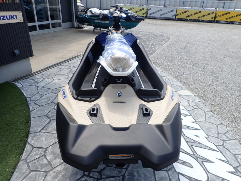 新艇情報 シードゥ SPARK 3UP iBR TRIXX 2025年モデルのSPARK 新艇情報 シードゥ SPARK 3UP iBR TRIXX 2025年モデルのSPARK
